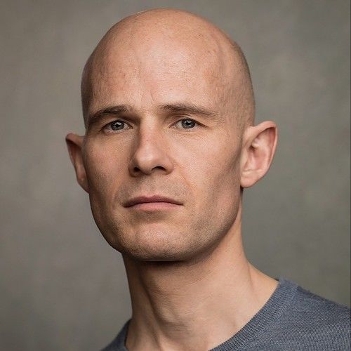 Andrew Byron: Actor, producer and voice artist… - Stage 32