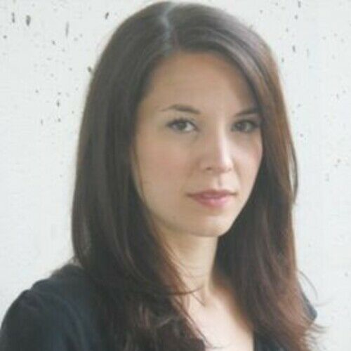 Elizabeth Riley: Actor, producer and other in… - Stage 32