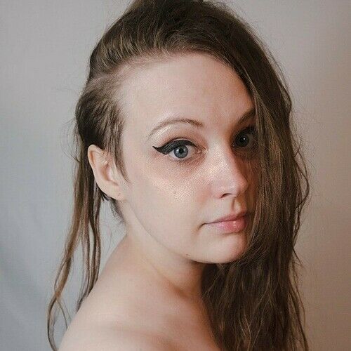 Sarah Chalk: Actor, content creator and editor… - Stage 32