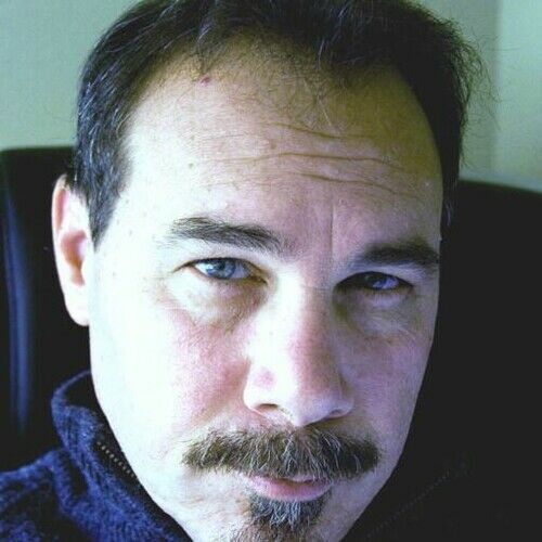 Mitchell Rossi: Author and screenwriter. - Stage 32