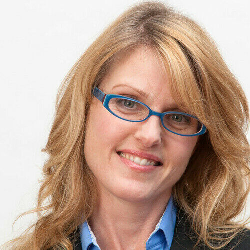 Paula Hoffmann: Producer and voice artist in V… - Stage 32