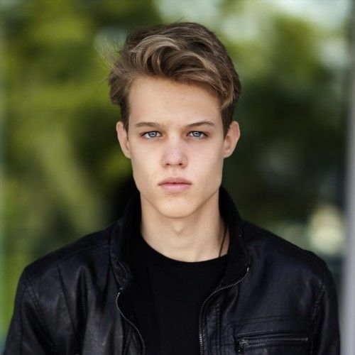 Oliver JR Cameron - Oliver's Bio, Credits, Awa… - Stage 32