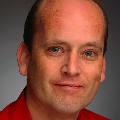 Rene Driessen: Actor, singer and voice artist… - Stage 32