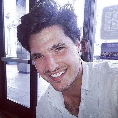 Chris Castle: Actor, director and producer in… - Stage 32