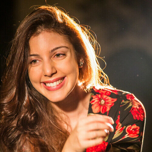 Anisa Butt: Actor, producer and screenwriter i… - Stage 32