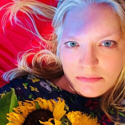 Kelly LaCombe: Screenwriter in Seattle, Washin… - Stage 32