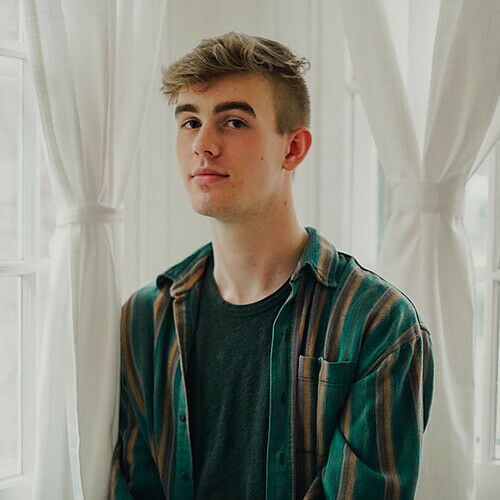 Tyler C. Peterson - Tyler's Bio, Credits, Awar… - Stage 32