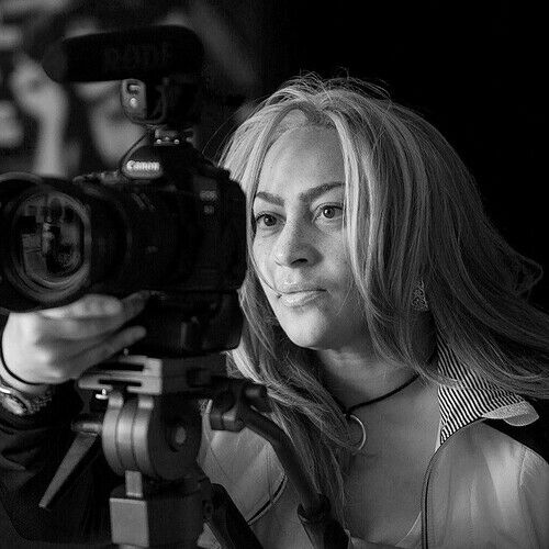 Angela Gordon - Angela's Bio, Credits, Awards,… - Stage 32