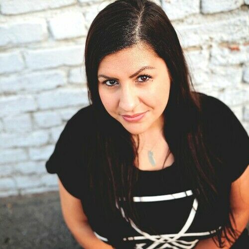 Marguerite Elise Lambert: Singer, voice artist… - Stage 32